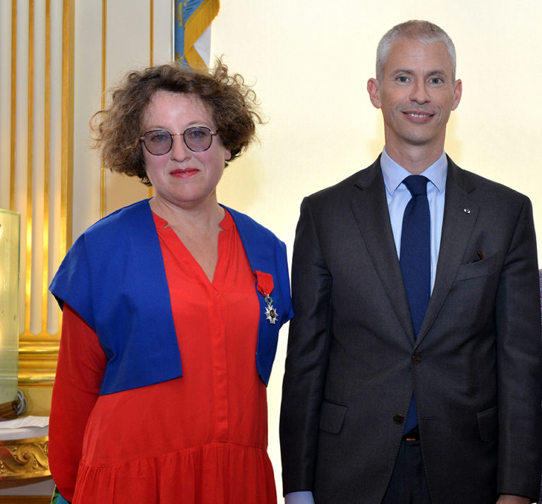 Catherine Mosbach awarded medal by France's National Order of the ...