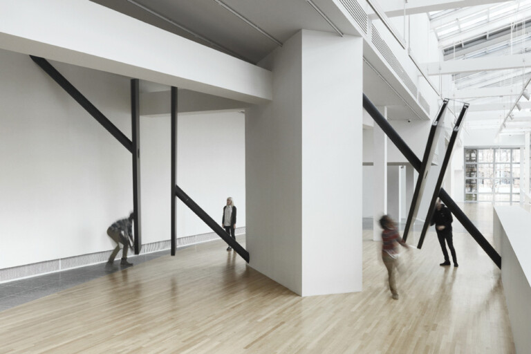 Artist Sarah Oppenheimer Illuminates the Architecture of Gund Hall