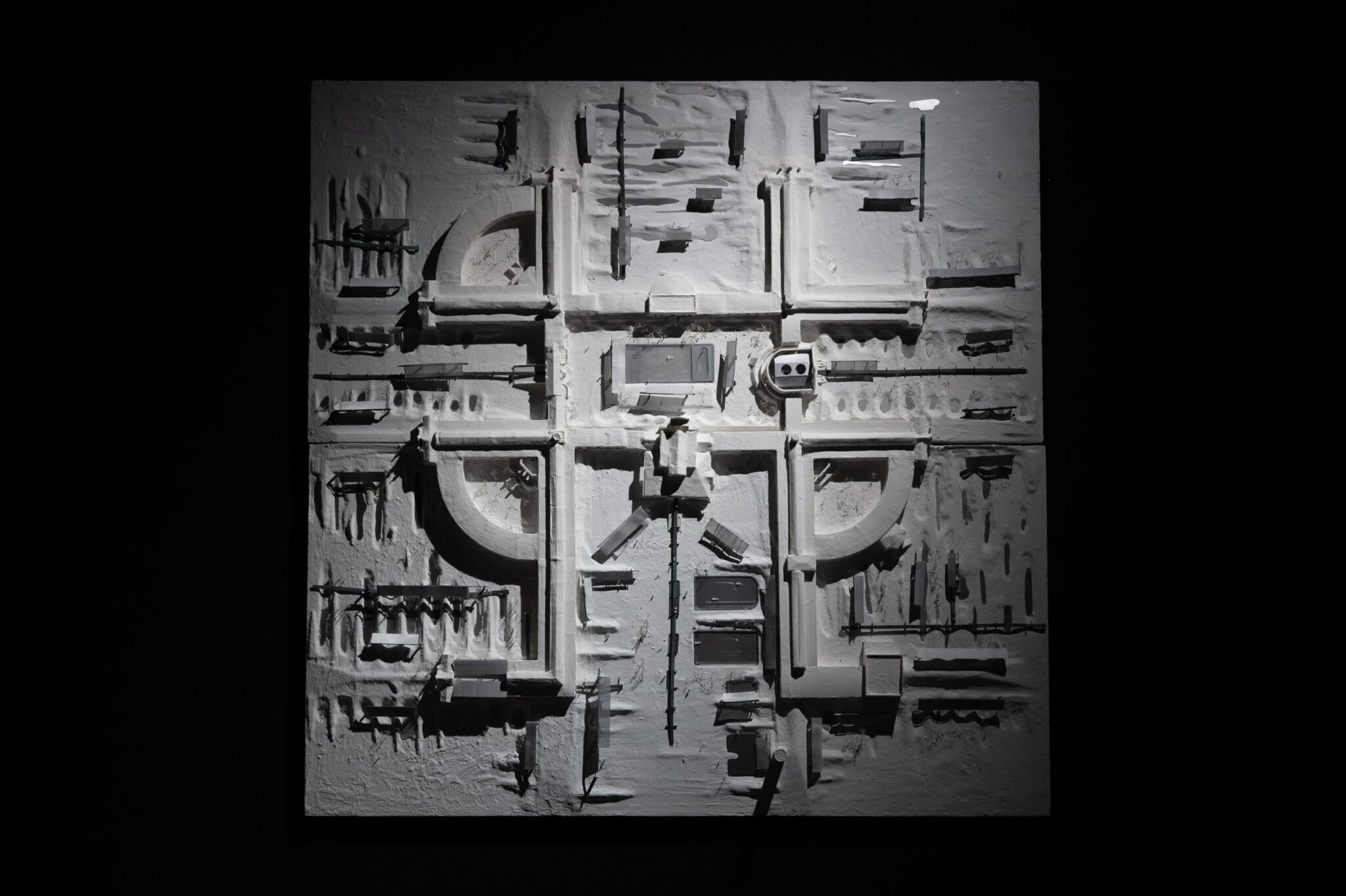 Resolution Grounds: Designing with the Fragmented Survey - Harvard ...